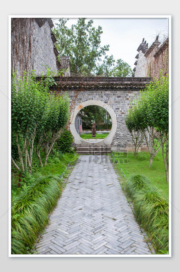 夏日旅游中式圆形拱门中国风古典摄影图1024*1542图片素材免费下载-编号1305397-潮点视频