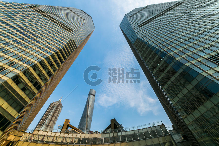 陆家嘴金融区的高楼摄影图3949*2633图片素材免费下载-编号696535-潮点视频