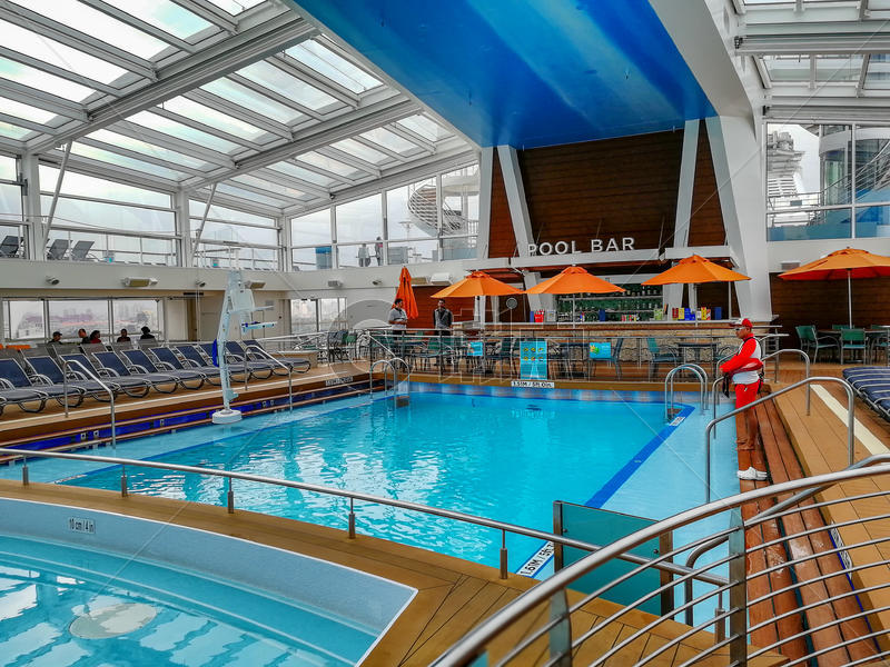 豪华邮轮上的露天游泳池摄影图3968*2976图片素材免费下载-编号804095-潮点视频